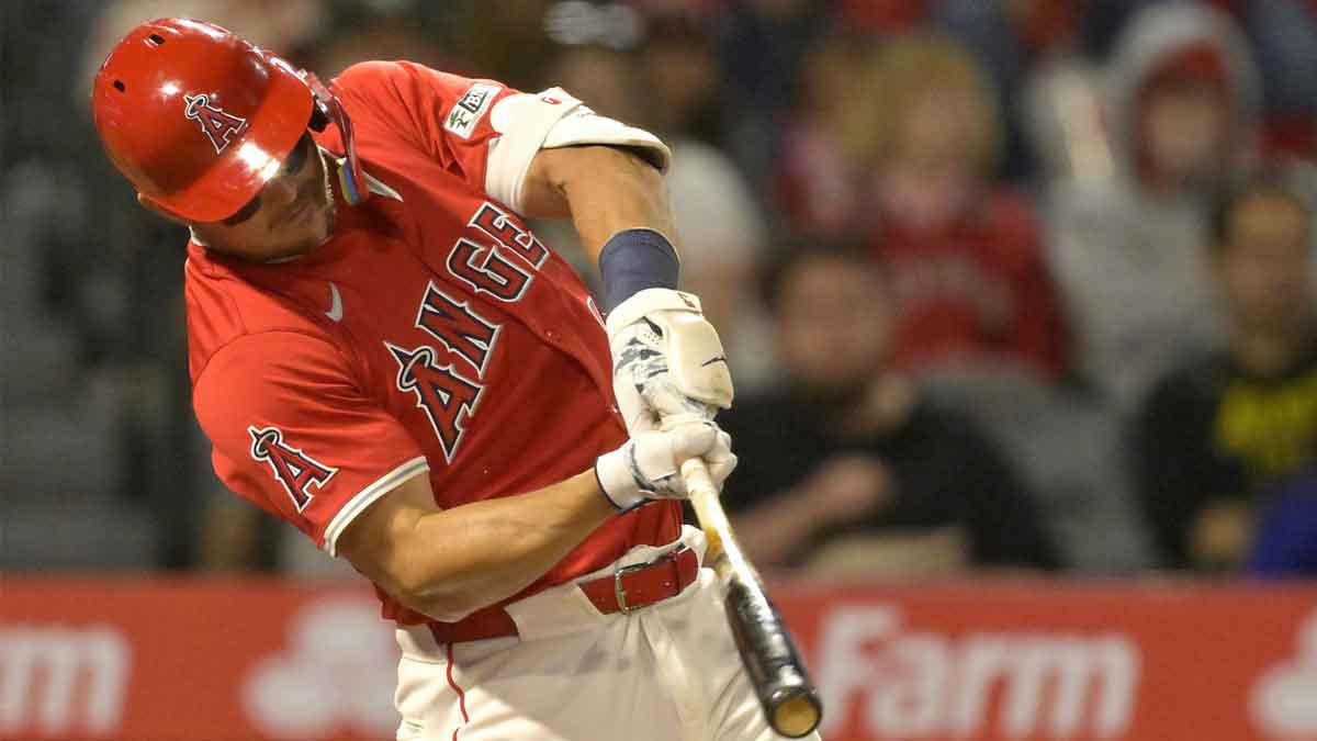Mike Trout has fans concerned after injury scare in first at-bat of 2025