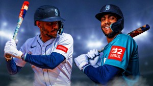 Ichiro Suzuki holds back tears after Mariners' jersey retirement ...