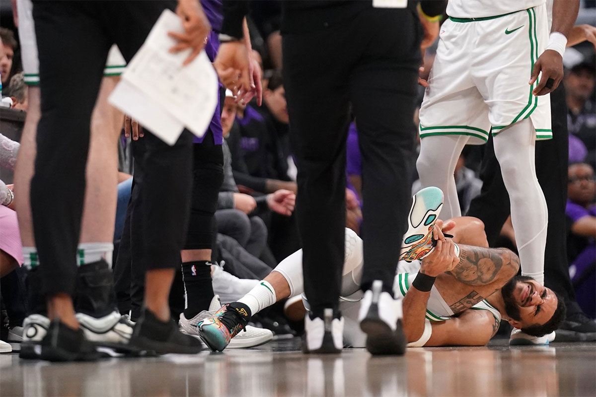 Celtics fans furious with Domantas Sabonis after Jayson Tatum injury