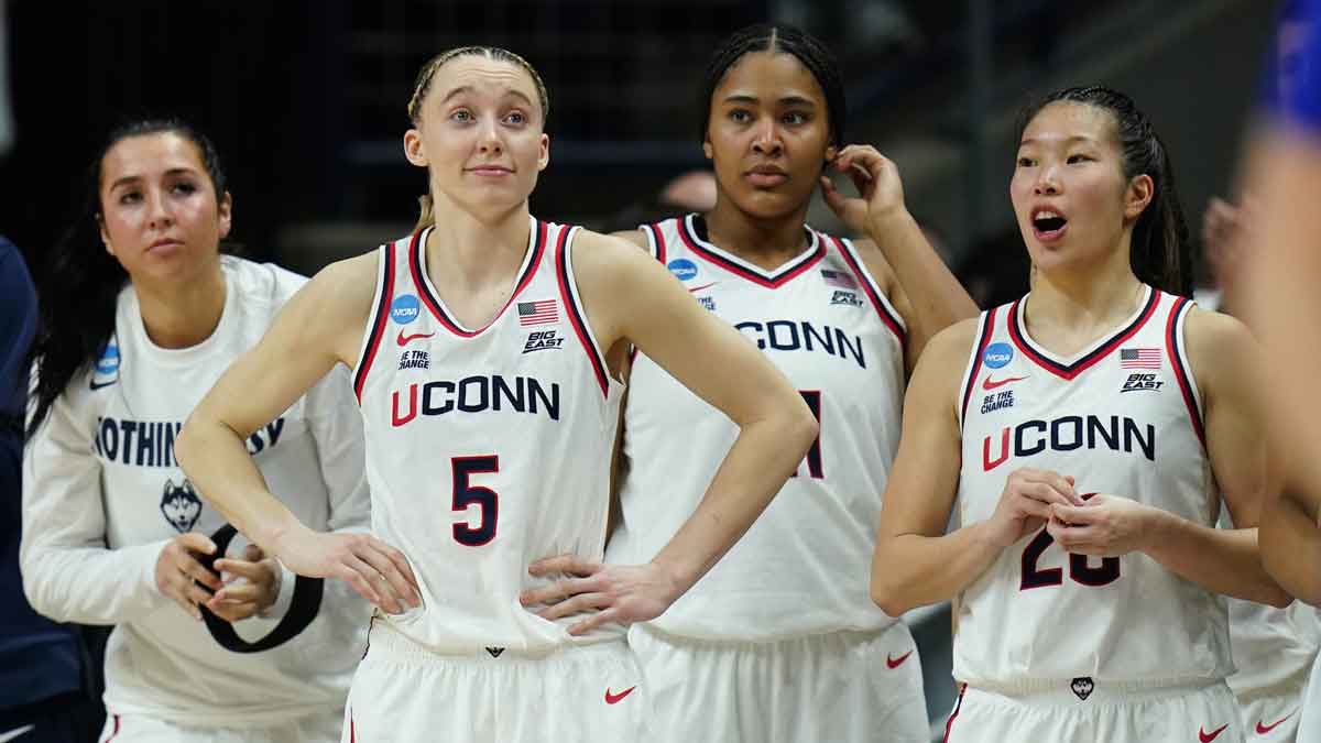 UConn women's basketball guard Paige Bueckers stuns South Dakota State ...