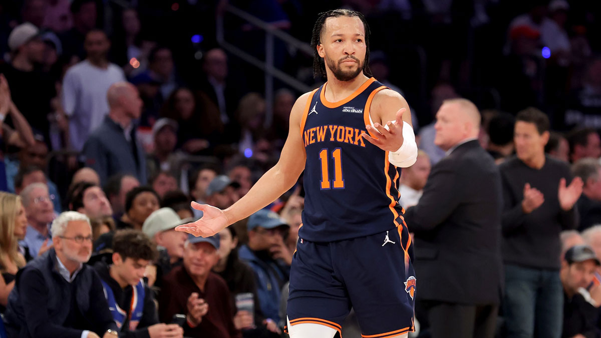 Jalen Brunson riles up angry Pistons fans with Game 3 eye poke