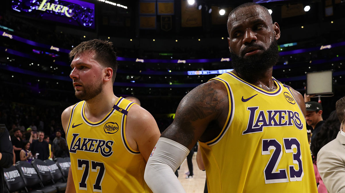 Lakers star LeBron James' expression during Anthony Edwards poster goes ...