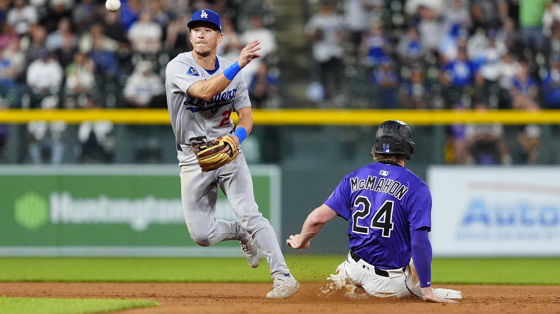 Dave Roberts reveals Dodgers initial plan to replace Max Muncy