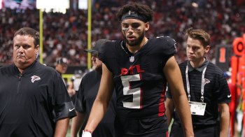 Falcons news: Drake London suffers knee injury in heartbreaking loss to ...