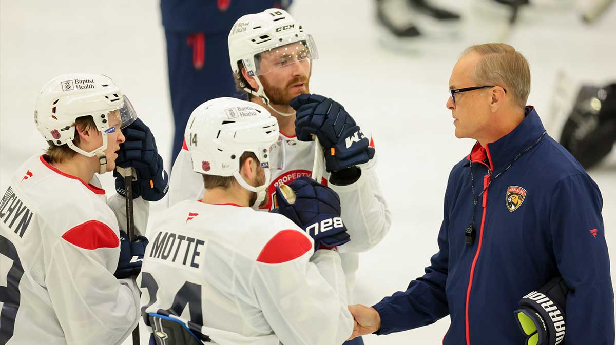 Panthers rumors: Florida 'concerned' Aleksander Barkov may have ACL injury