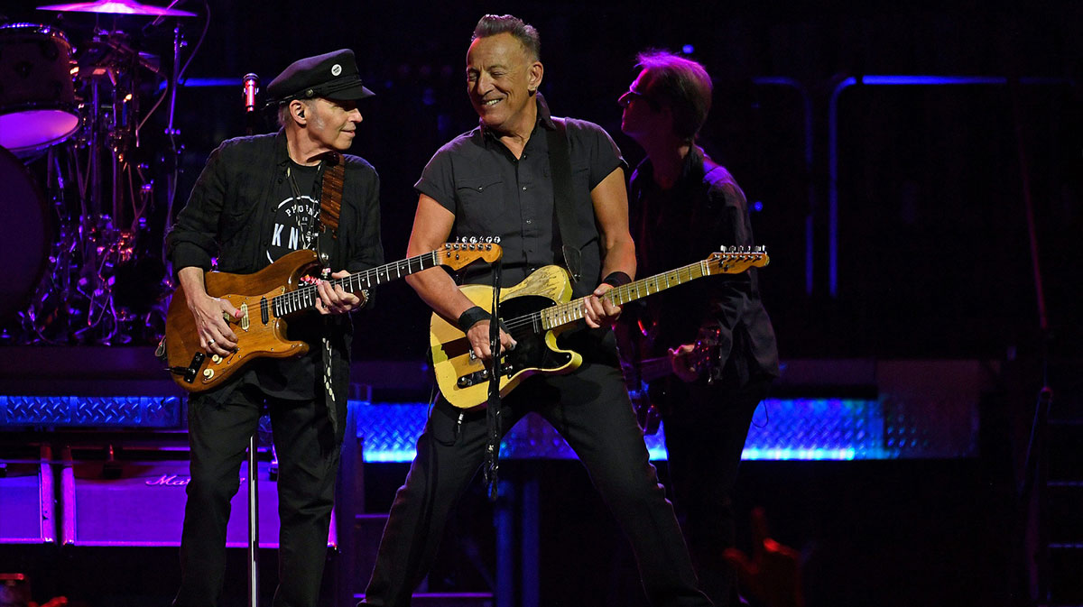 Bruce Springsteen hypes up 2026 tour 6 days before kickoff from rehearsals
