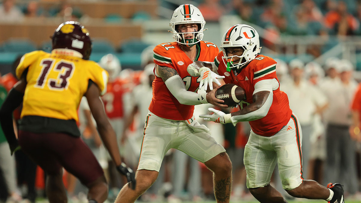 Miami football news: Carson Beck breaks 1986 Hurricanes record