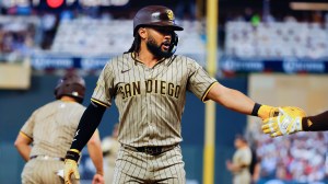 Padres news: Fernando Tatis Jr. sends fans into frenzy with Rafael Devers robbery