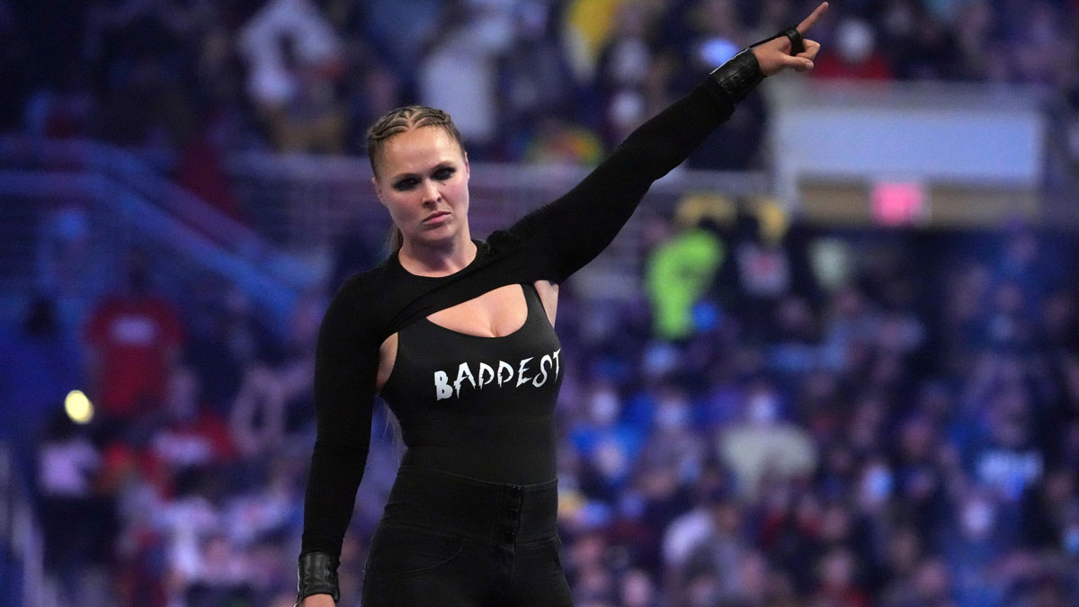 WWE & UFC stars celebrate Ronda Rousey's MMA return