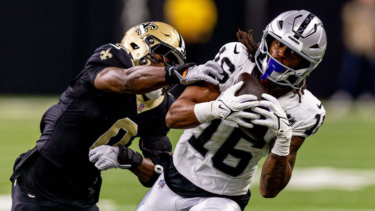 Raiders news: Las Vegas makes roster move amid Jakobi Meyers' uncertainty