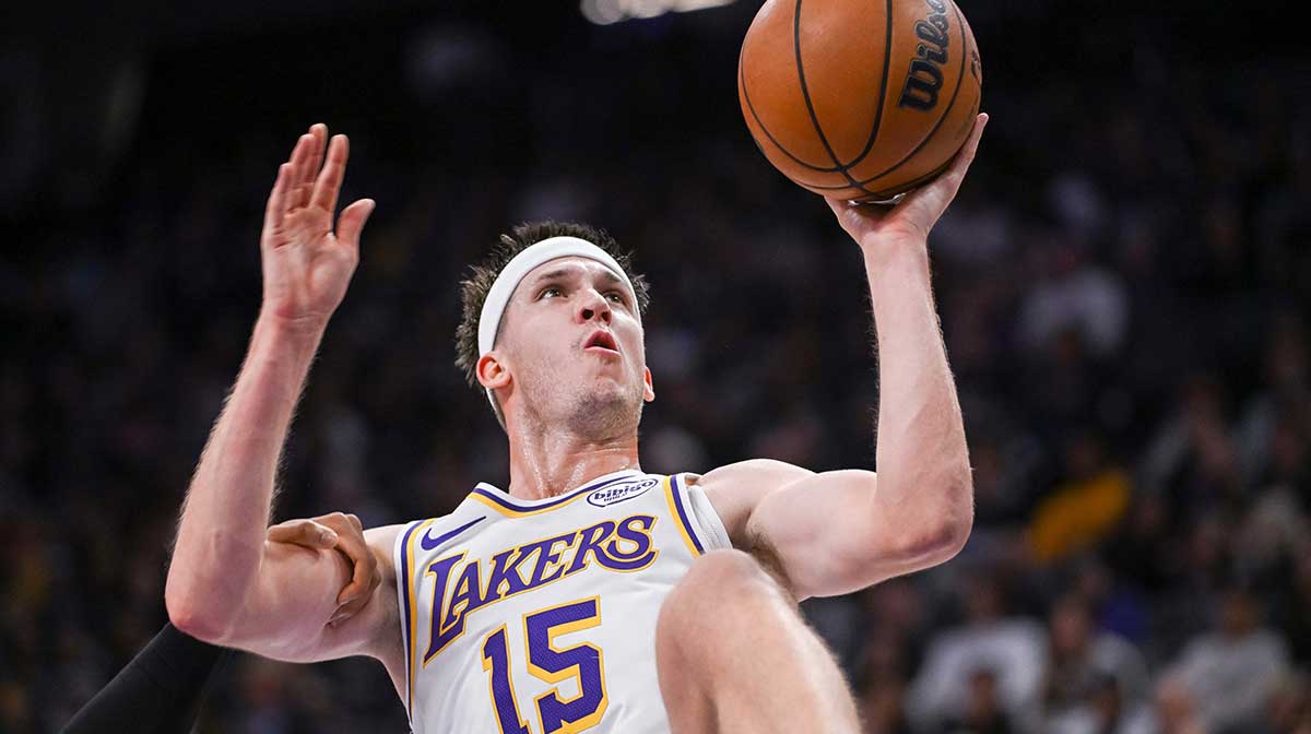 Lakers news: Austin Reaves joins NBA greats with latest feat to open season