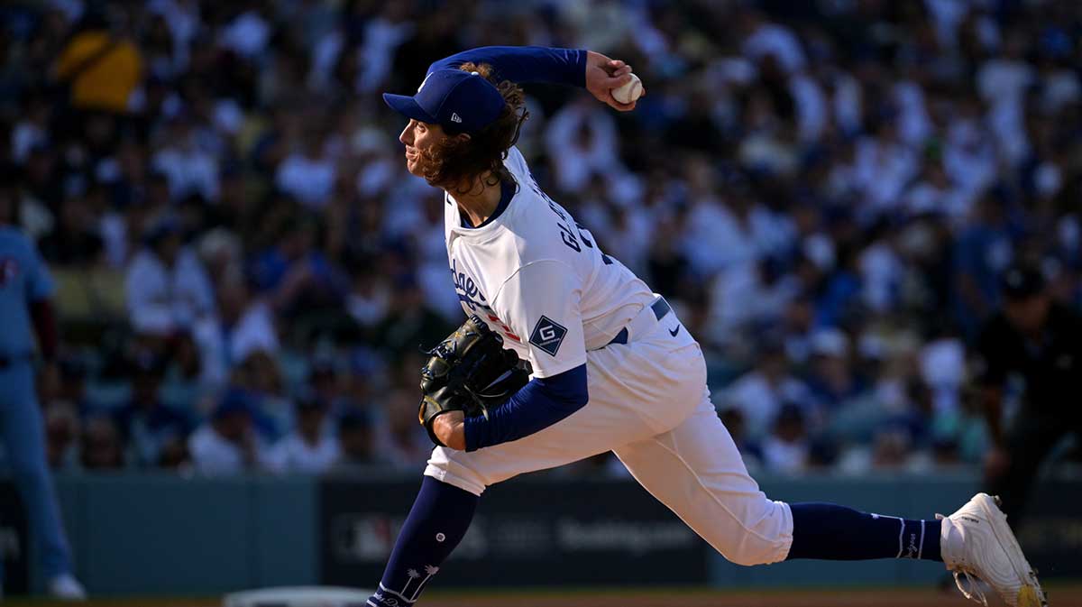 Dodgers news: Dave Roberts takes heat for pulling Tyler Glasnow