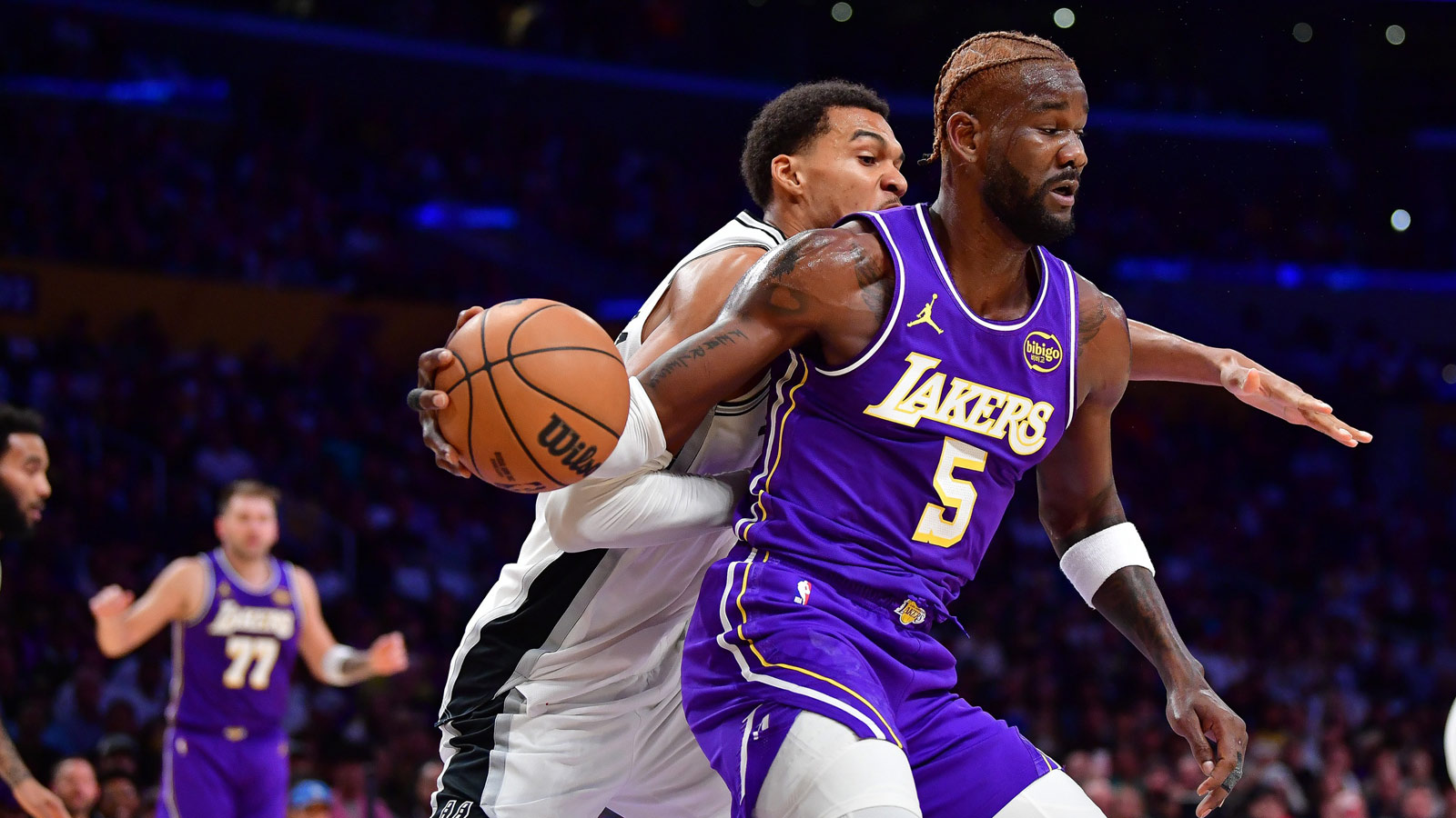Lakers news: Will Deandre Ayton play vs. Jazz after not practicing ...