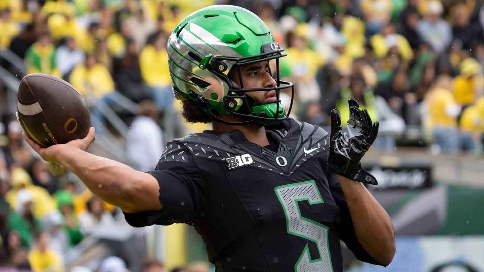 Oregon football news: Dante Moore is returning says Todd McShay