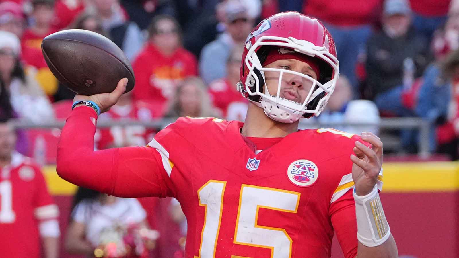 Ketchup on Thanksigving turkey? Patrick Mahomes' ad has fans roasting ...