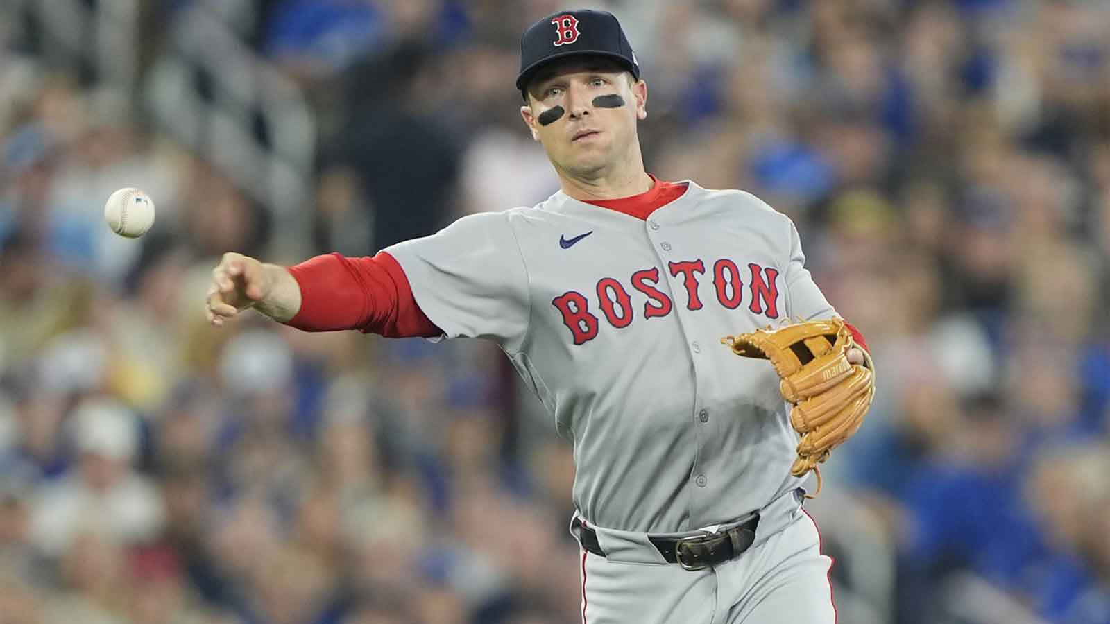 Red Sox news: AJ Pierzyński, Erik Kratz call BS on Sam Kennedy's Alex ...