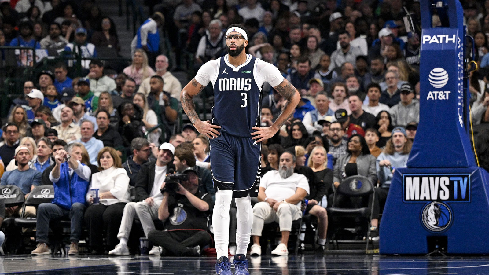 This Anthony Davis Hawks trade is only one Mavericks must be willing to ...