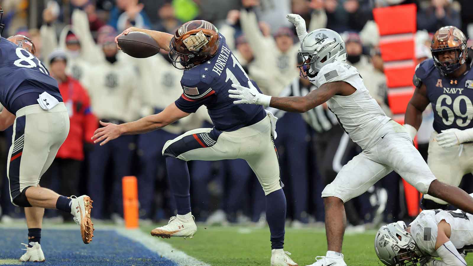 Exciting Army-Navy football clash draws plethora of reactions