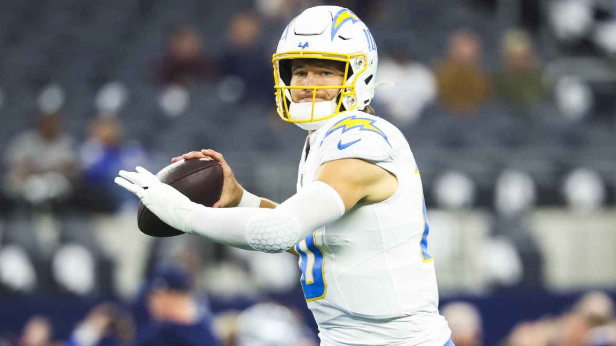 Chargers news: How Justin Herbert moved on from dismal playoff game vs ...