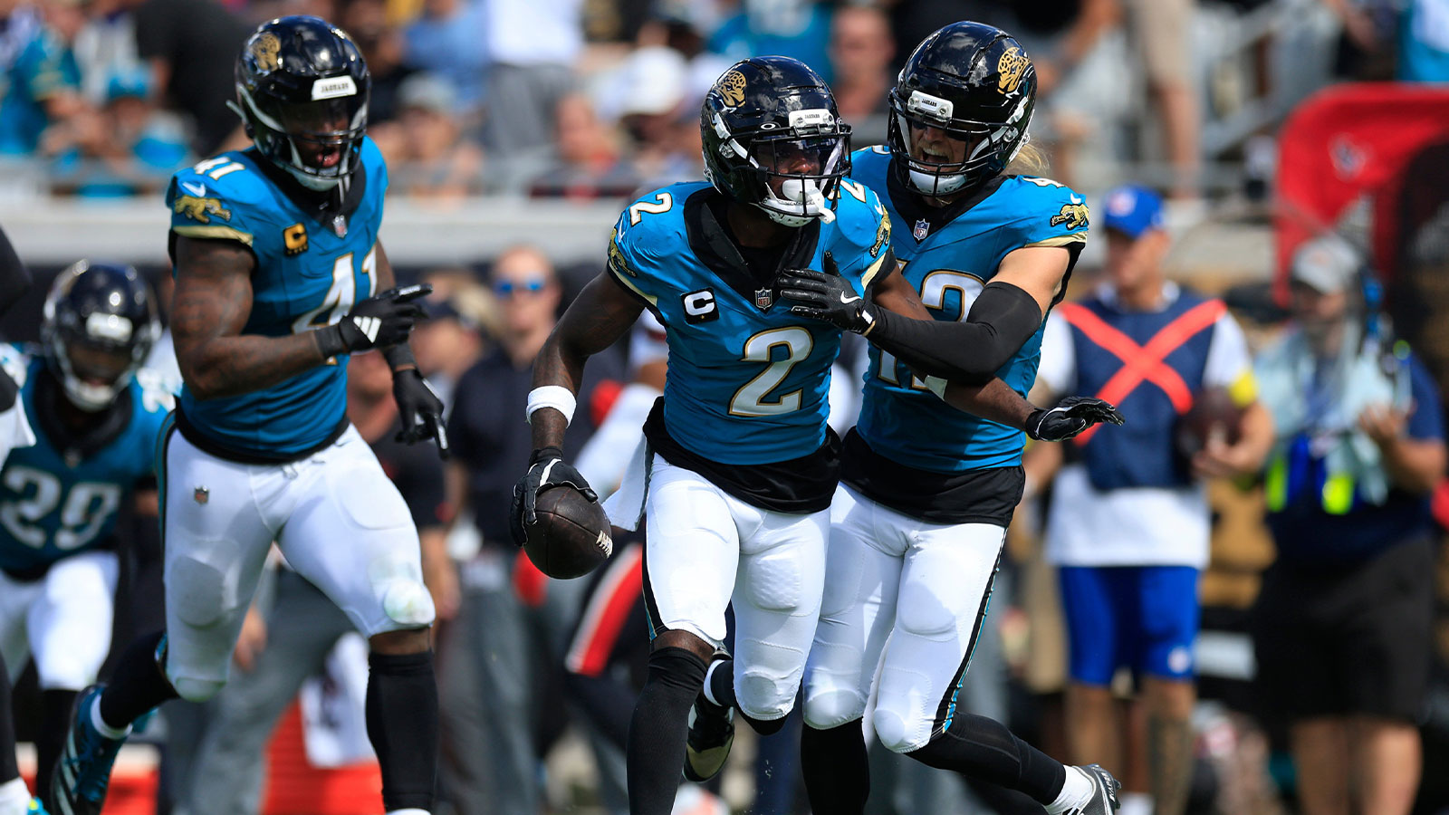 Jaguars news: Liam Coen gives major props to Jourdan Lewis after surgery