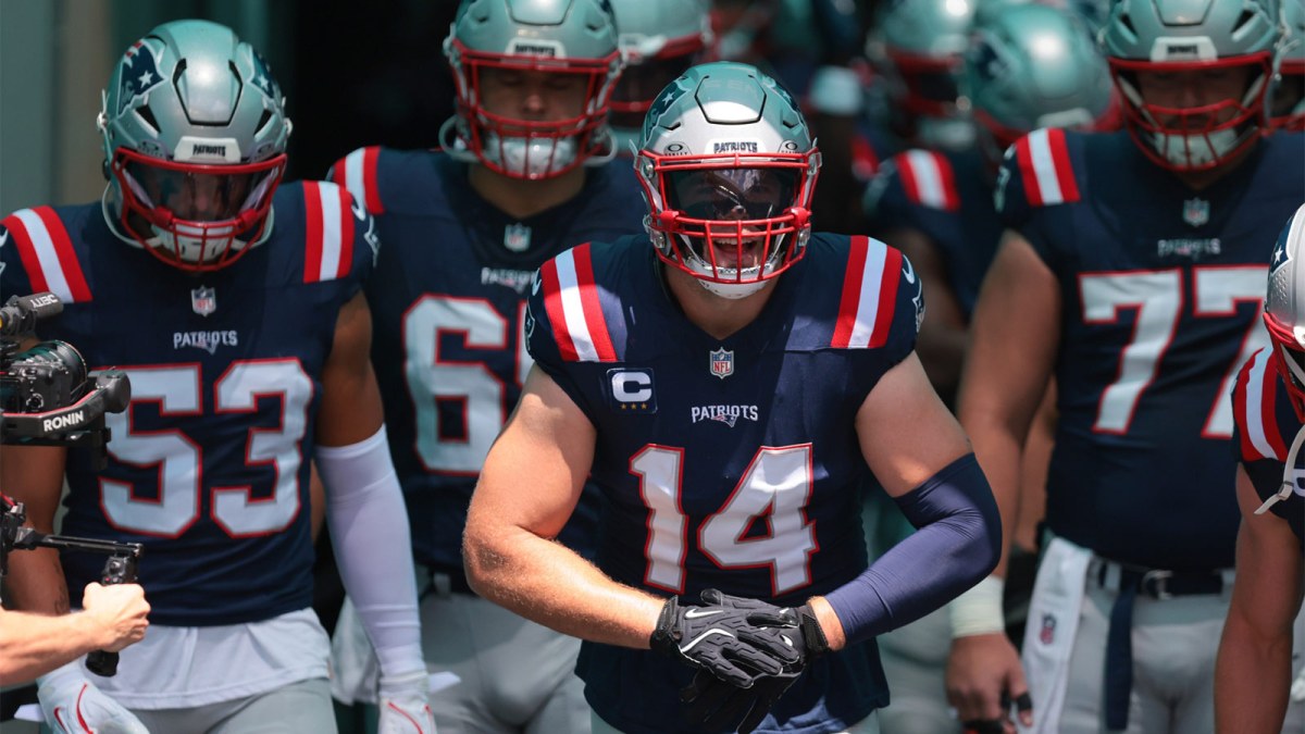 Patriots news: New England down leading tackler vs. Ravens