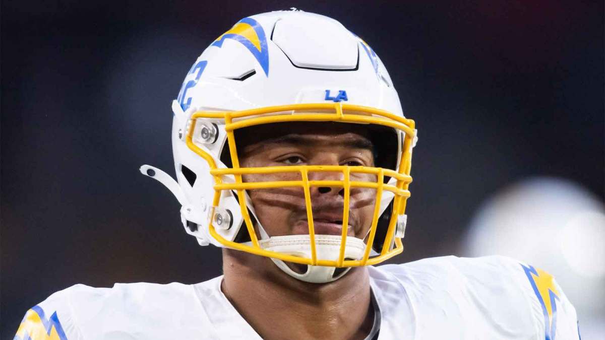 Broncos news: Denver adds former Chargers center after Luke Wattenberg ...