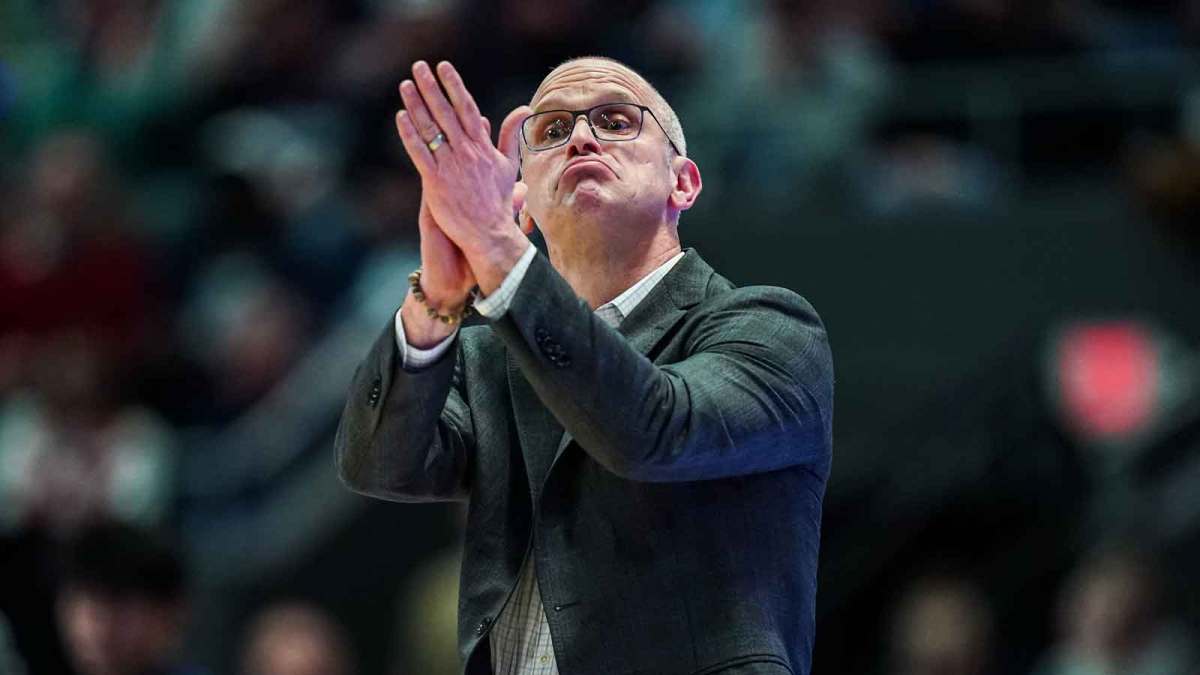 UConn news: Dan Hurley thought James Nnaji-Baylor situation was a 'joke'