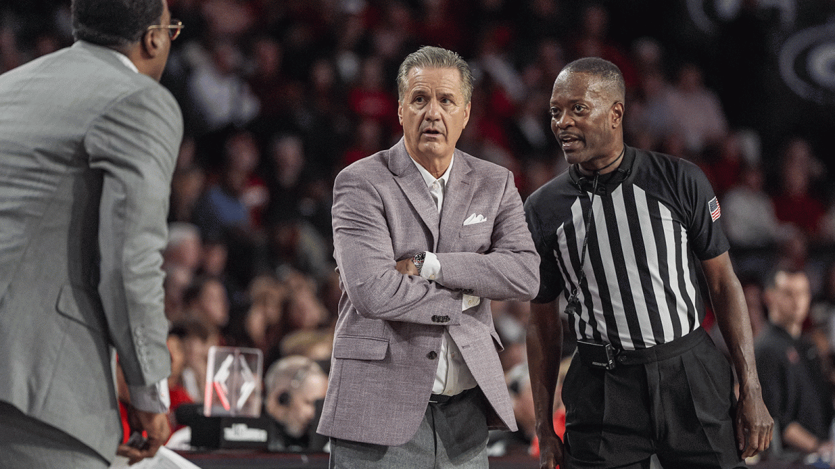 Arkansas basketball's John Calipari takes blame for slow start in loss ...