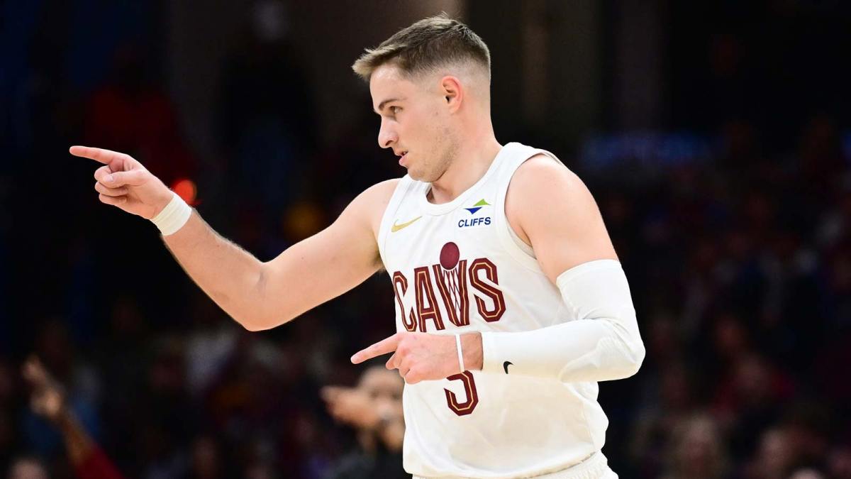 Cavs news: Sam Merrill exits 76ers game with apparent hand injury