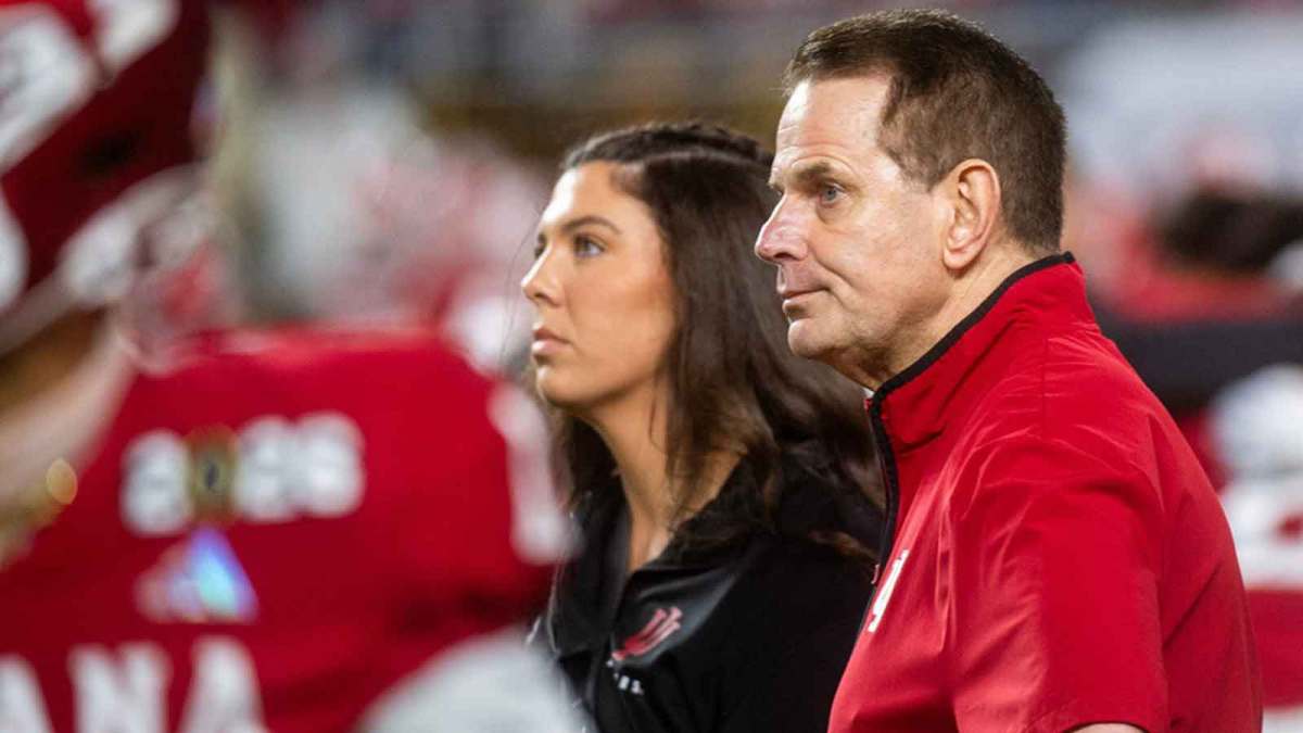 Indiana football news: Fans react to Curt Cignetti's viral 6-year-old ...