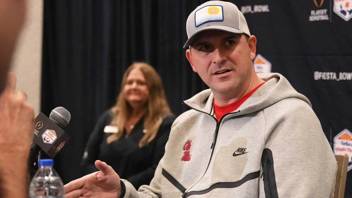 Ole Miss football news: Joe Judge makes insane Aaron Hernandez ...