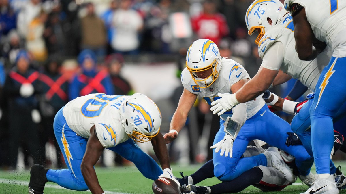 Patriots news: New England lays out Justin Herbert