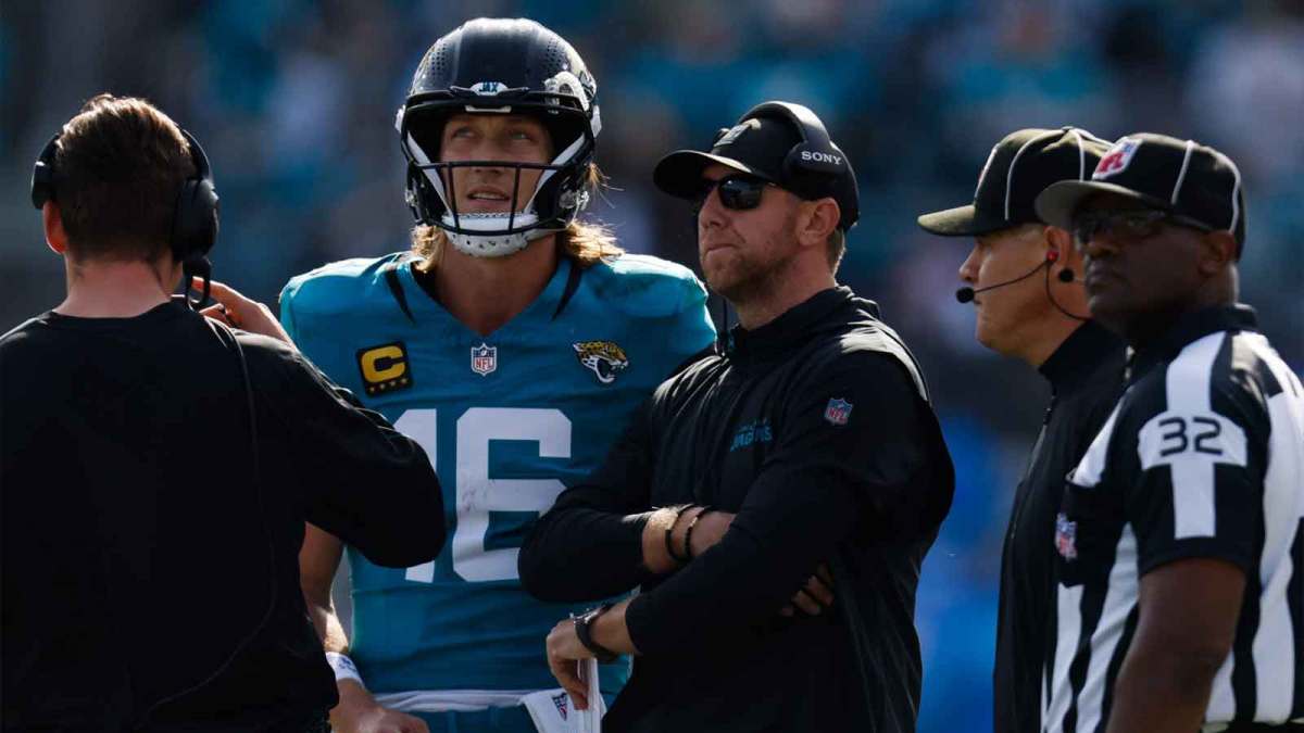 Jaguars news: Reporter snaps at critics after Liam Coen presser