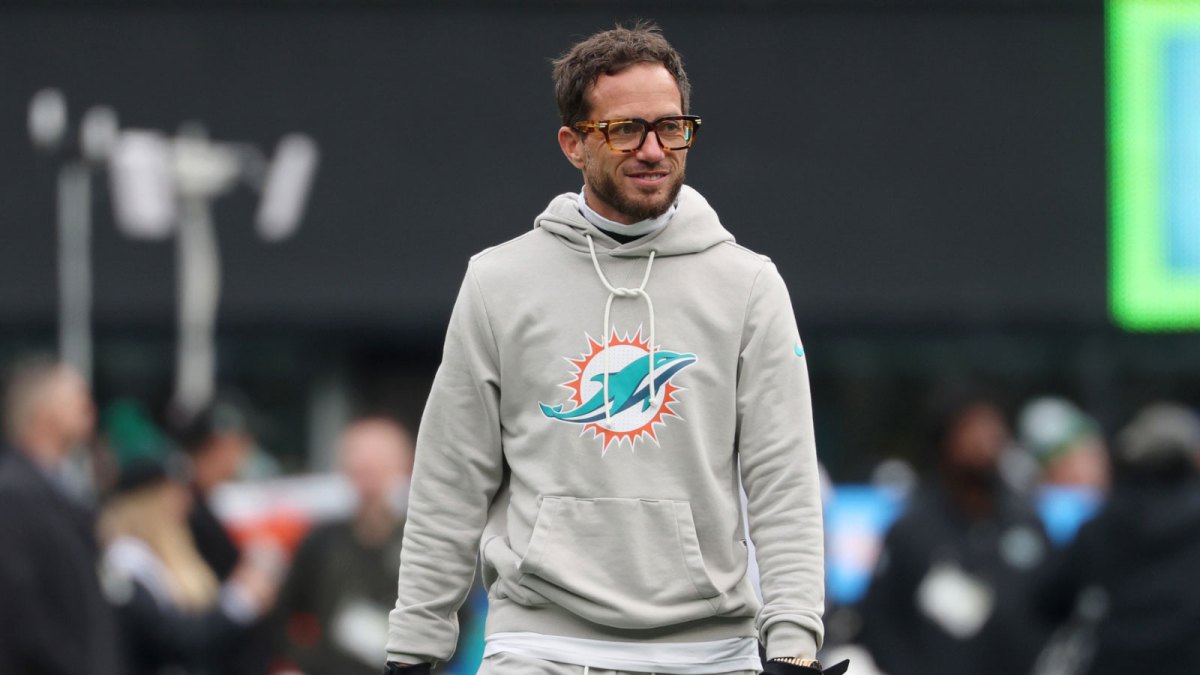 Commanders rumors: Why Washington is 'logical' Mike McDaniel landing spot