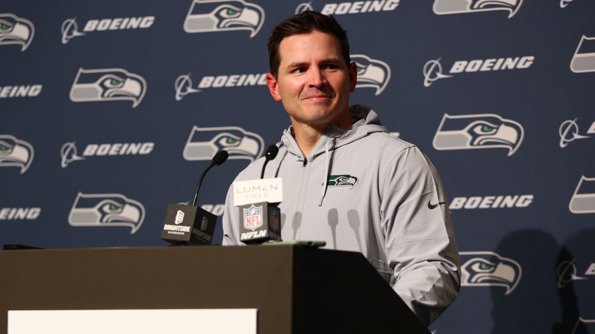 Seahawks news: Mike Macdonald provides crucial update on Zach ...