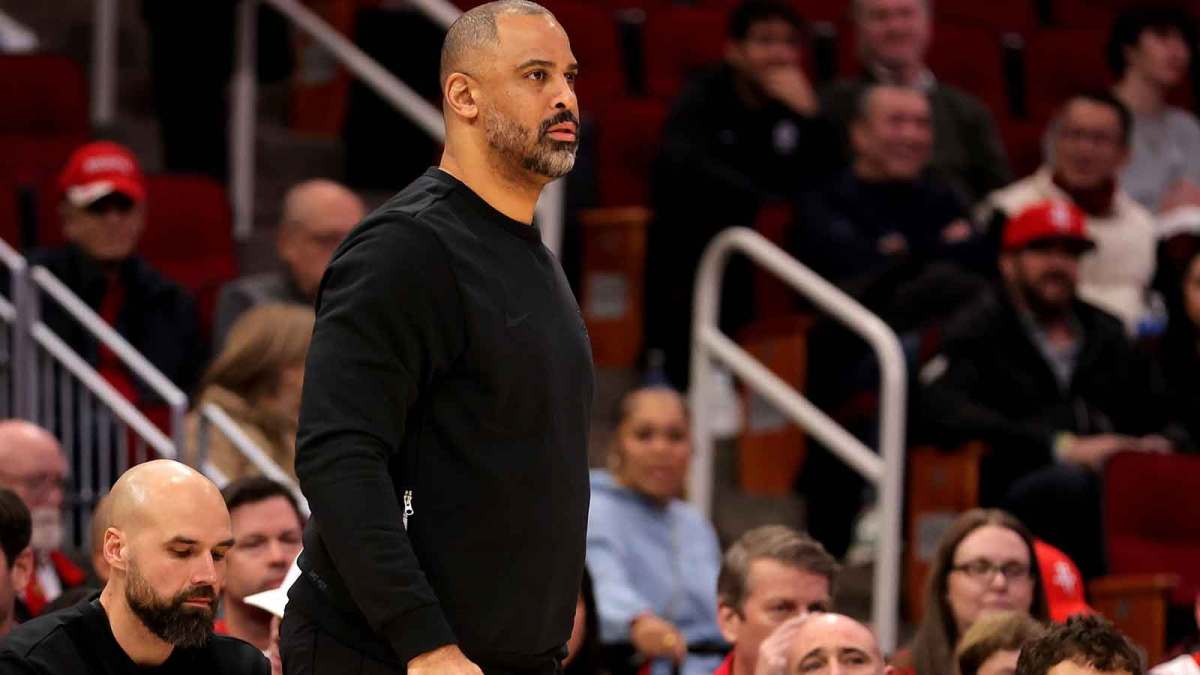 Rockets rumors: What Ime Udoka said about trading for a point guard ...
