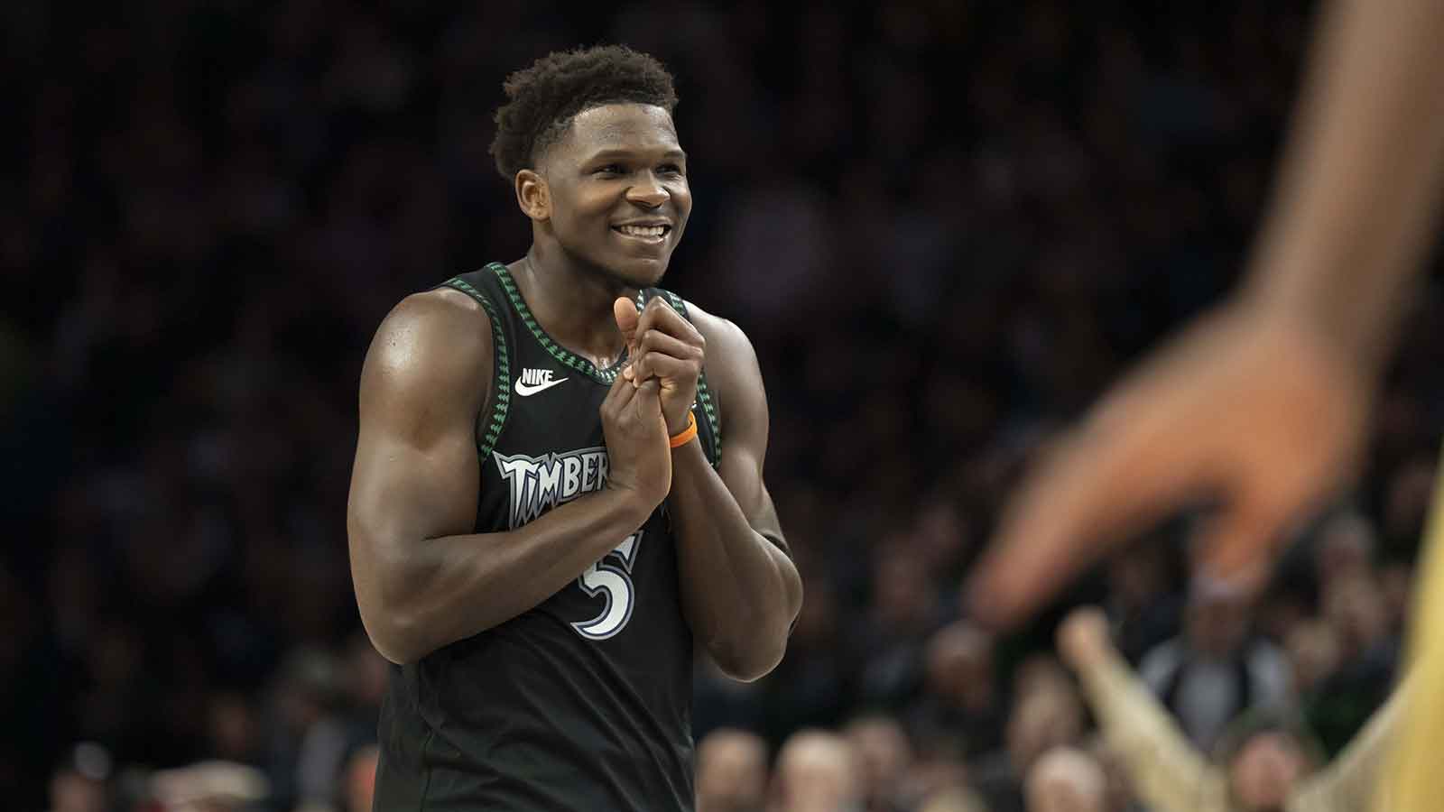 Timberwolves news: Anthony Edwards links up with 2 Chainz for autograph ...