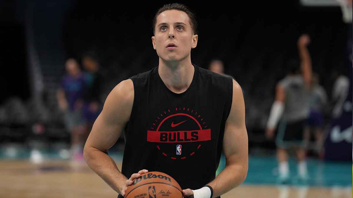Bulls news: Billy Donovan provides encouraging Zach Collins injury ...