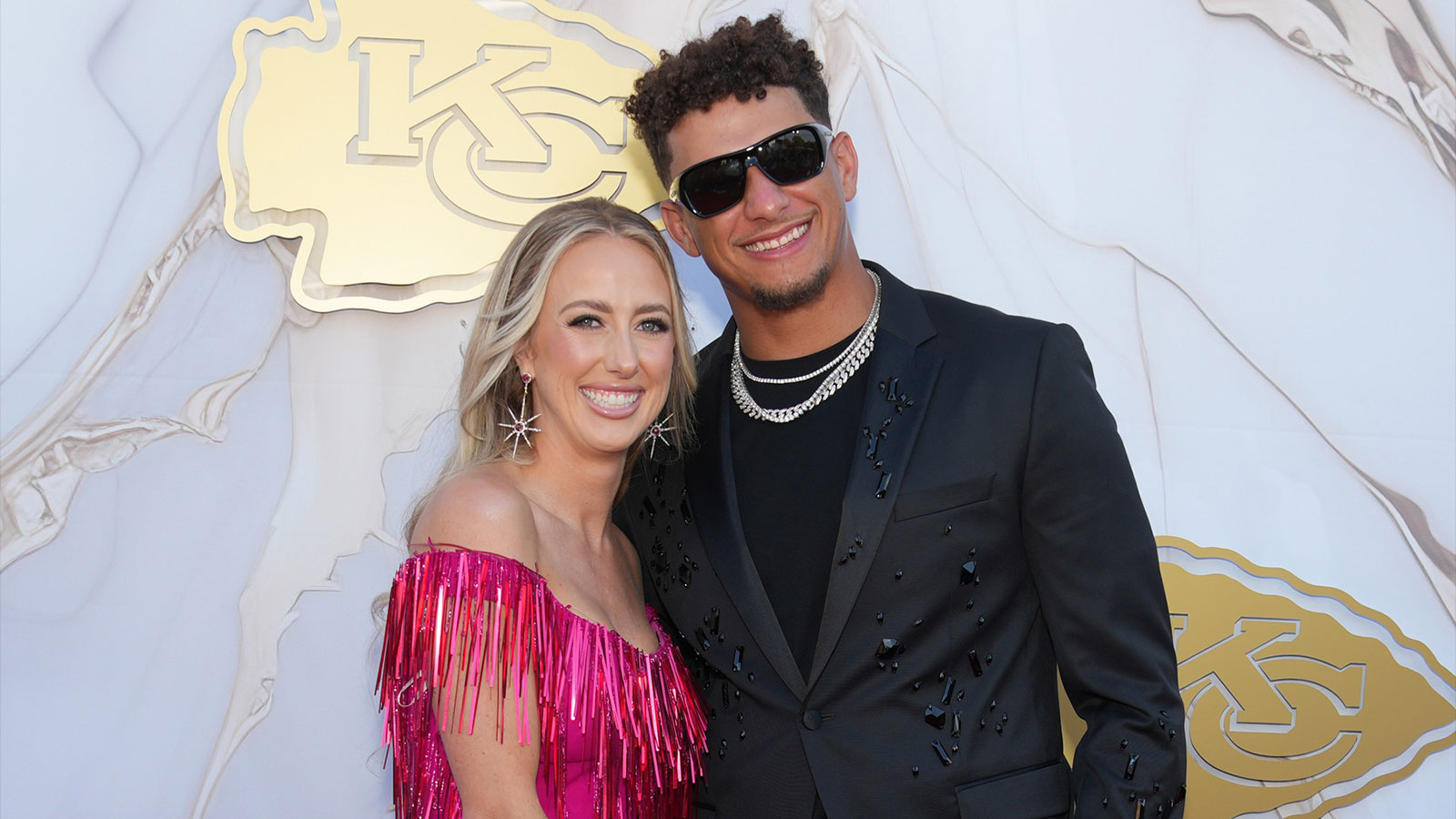 Patrick Mahomes celebrates Brittany wedding anniversary with high ...