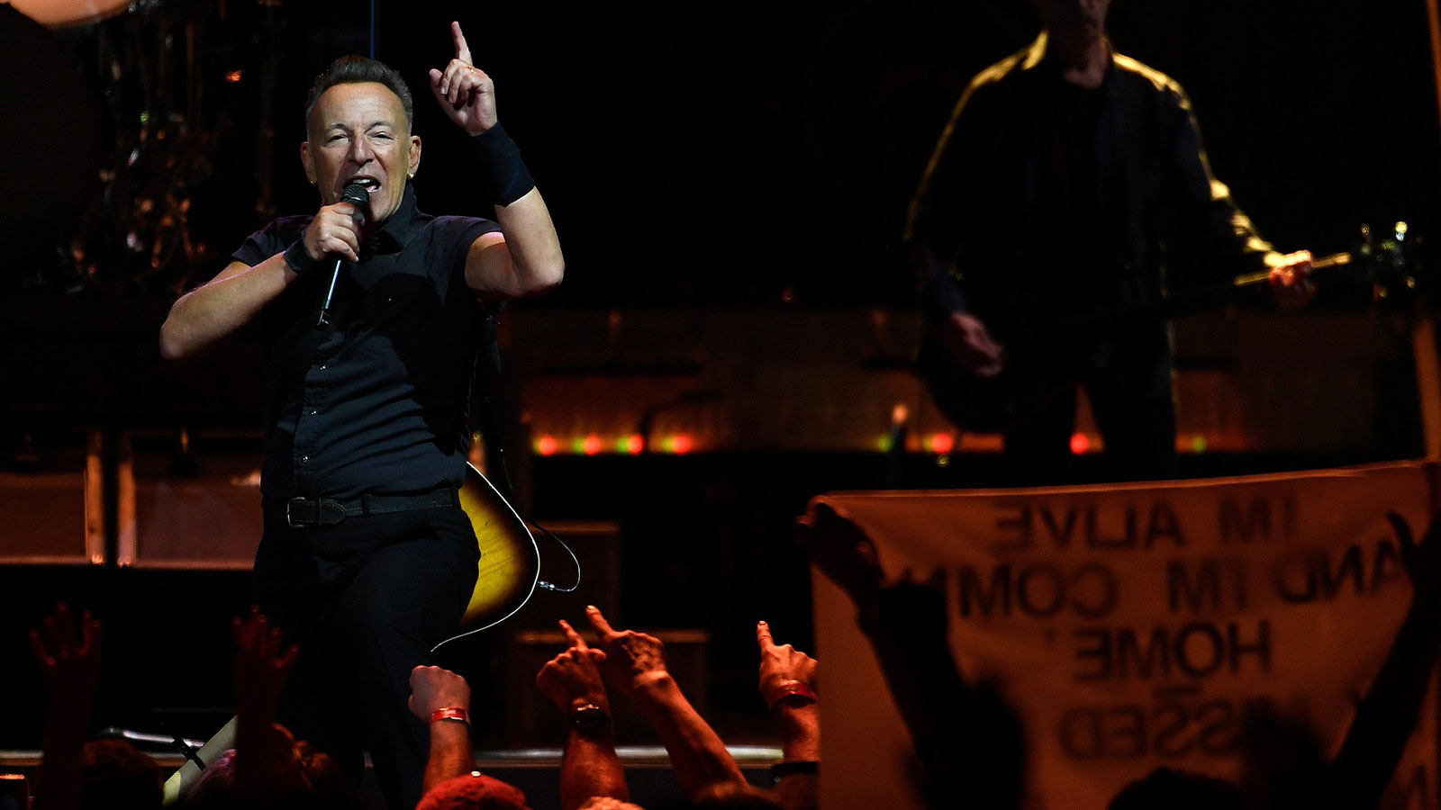 Ranking all 10 of Bruce Springsteen's live albums to fill void as 2026 ...