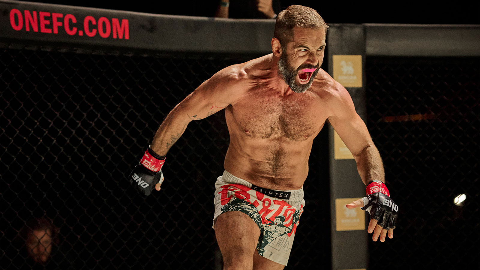 Russell Crowe unleashes his fiery MMA coach persona in new hard-hitting ...