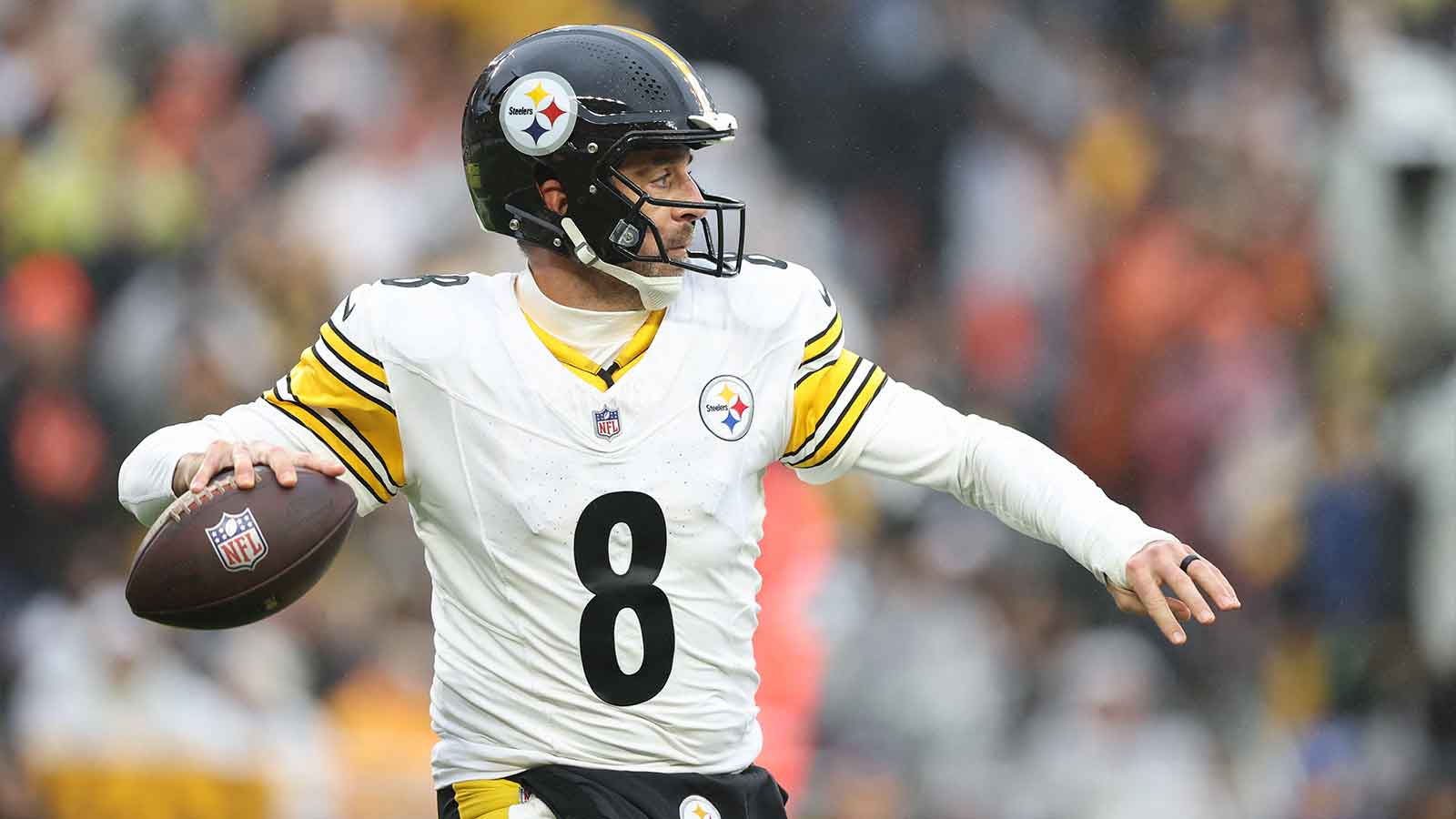 Steelers news: Art Rooney II hints at Aaron Rodgers timeline