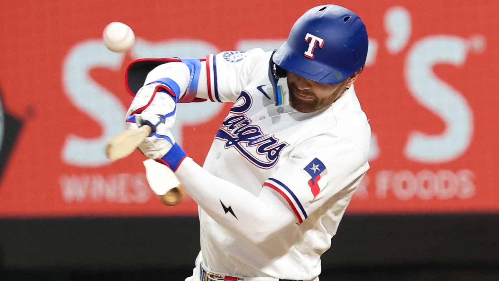 Rangers news: Brandon Nimmo leaves Yankees tilt with hamstring injury