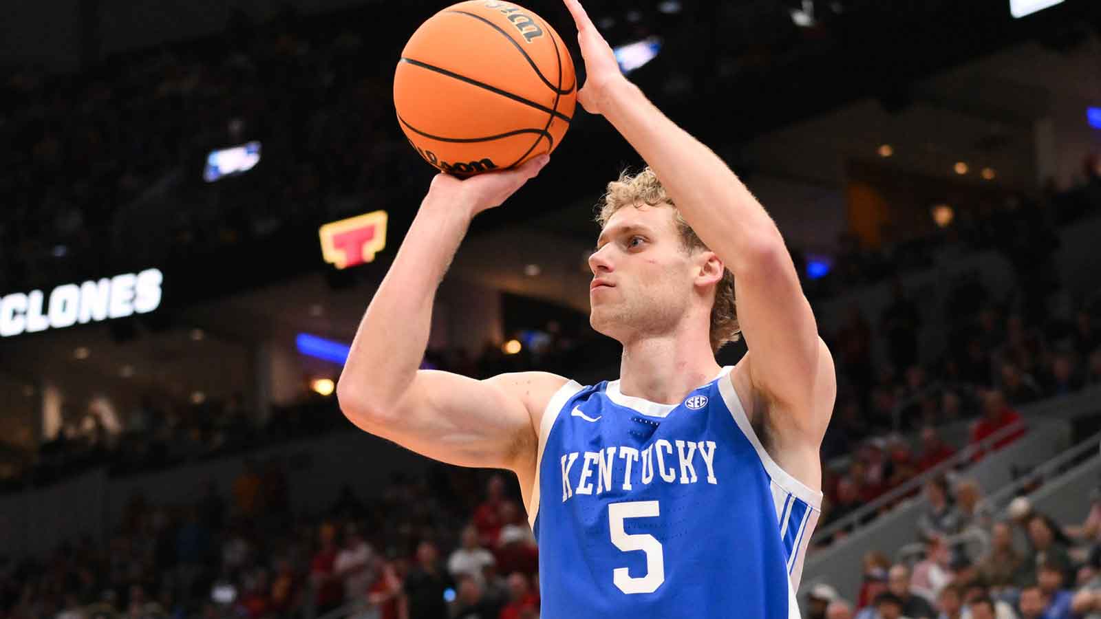 Kentucky basketball news: Collin Chandler transfer decision comes with ...
