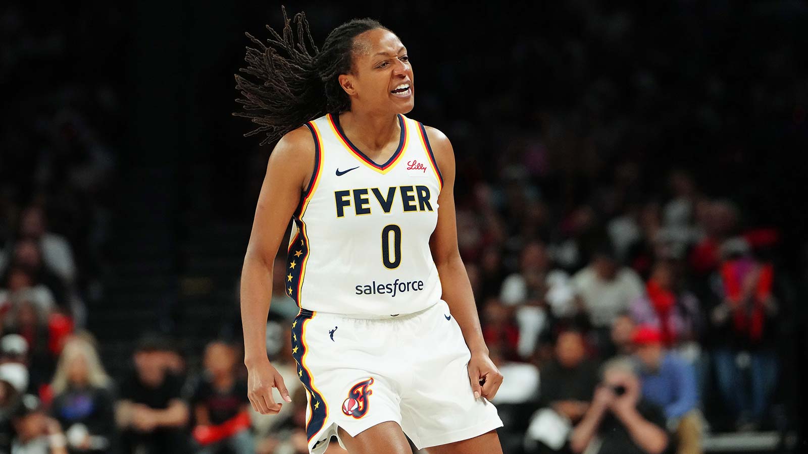 Fever news: Indiana GM gets brutally honest on re-signing Kelsey Mitchell