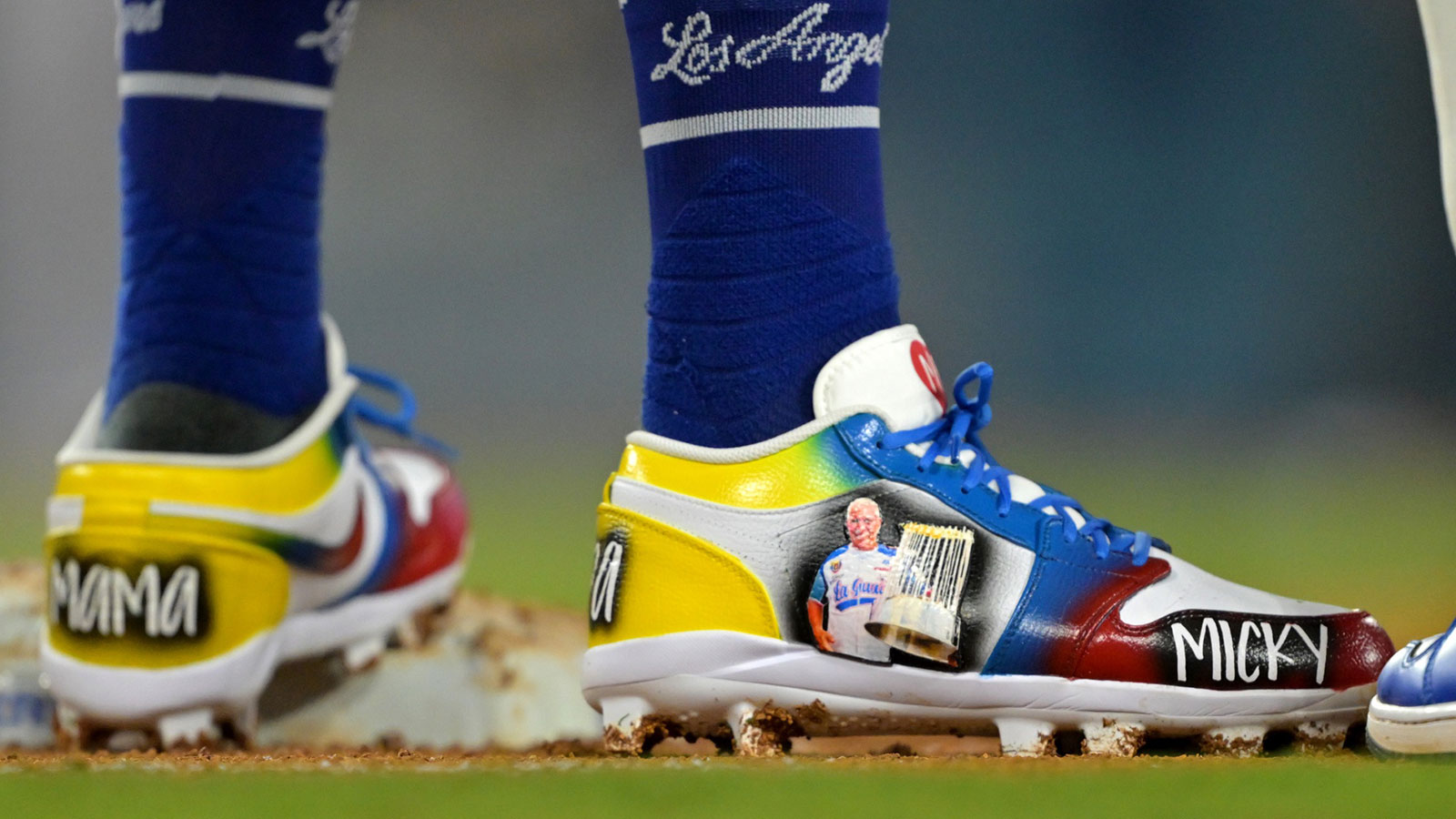 Dodgers news: Miguel Rojas’ custom cleats show powerful tribute to late ...