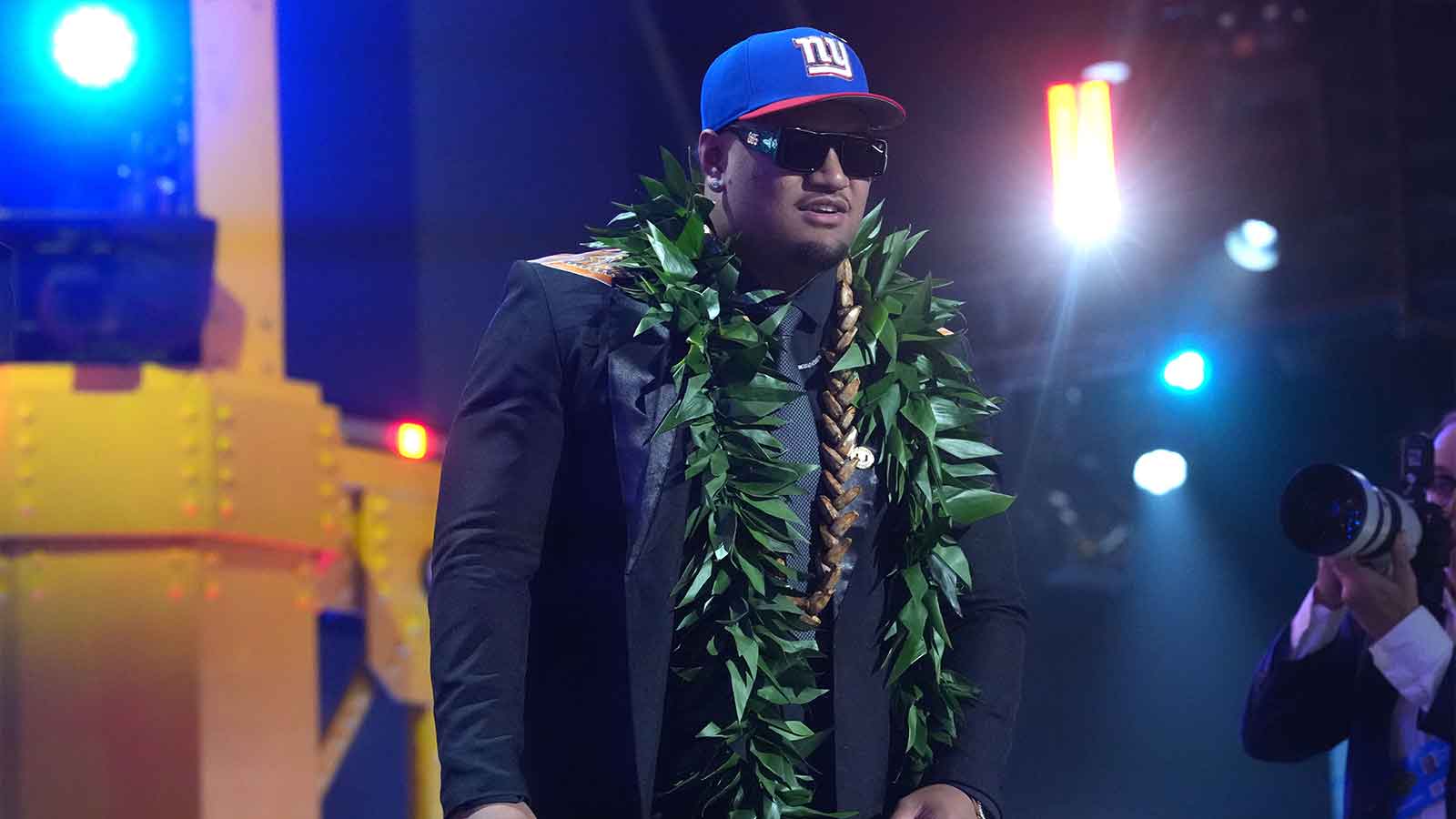 Giants news: The Rock acknowledges Francis Mauigoa after draft with ...