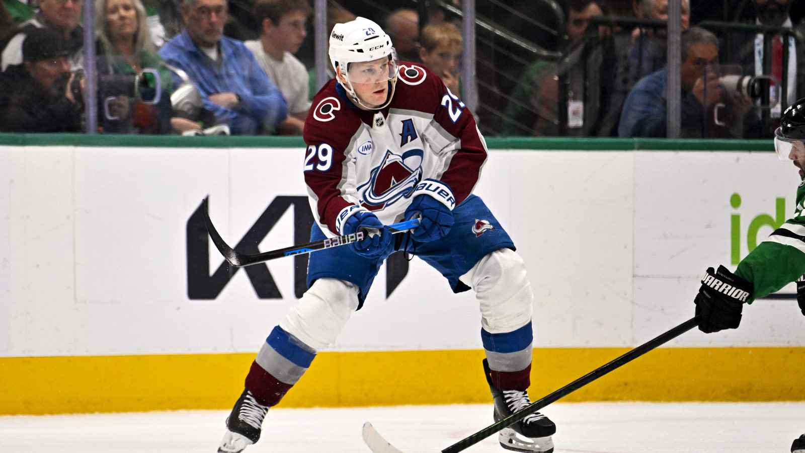 Avalanche news: Nathan MacKinnon wins Rocket Richard Trophy