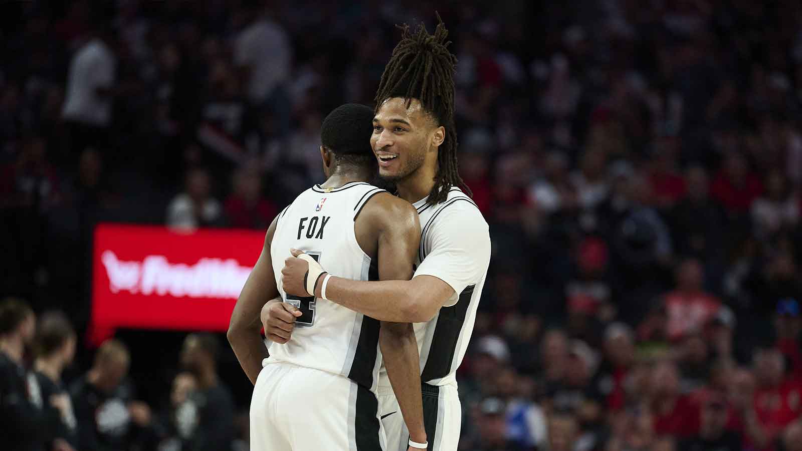 Spurs news: What Victor Wembanyama said about Giannis trade rumors ...