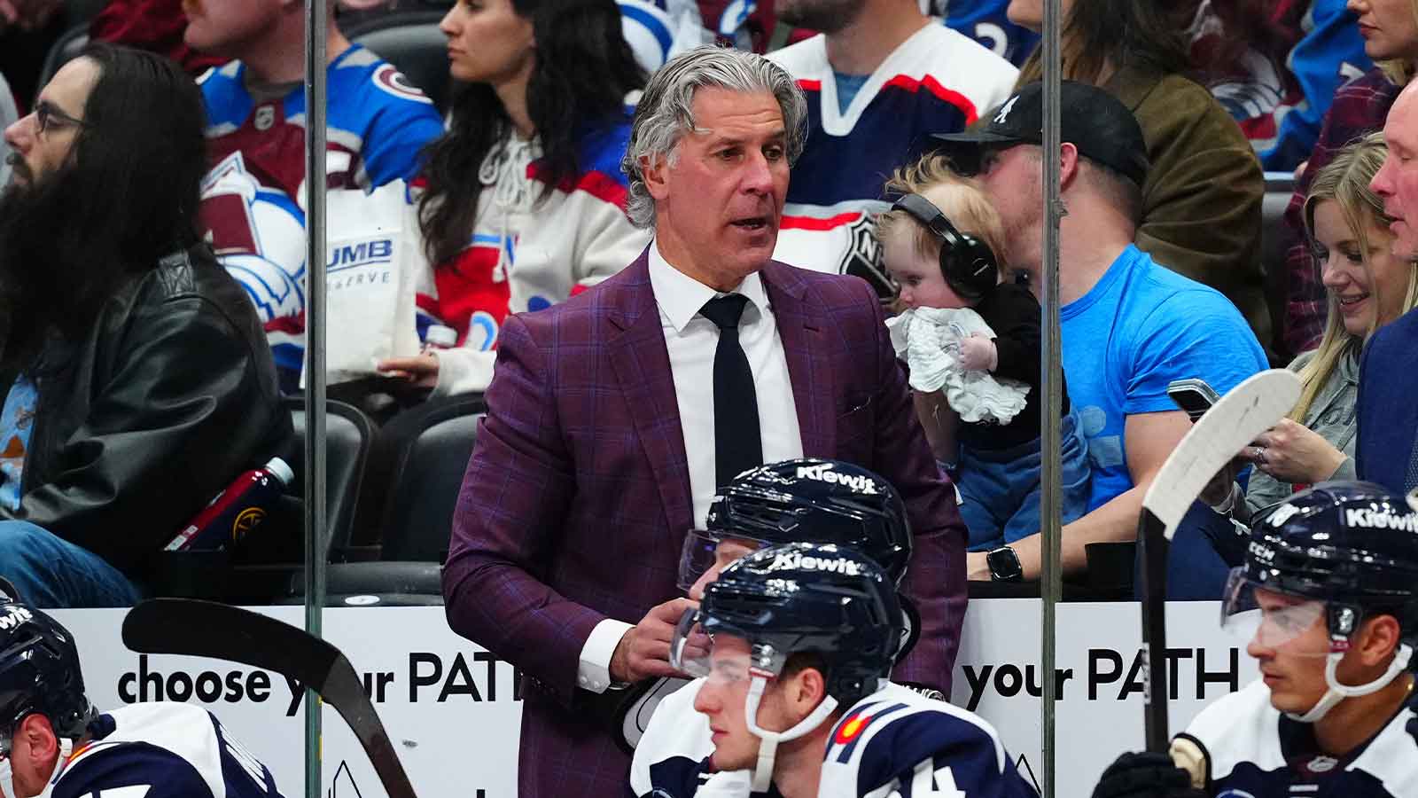 Avalanche news: Jared Bednar speechless after 9-goal onslaught in Game ...